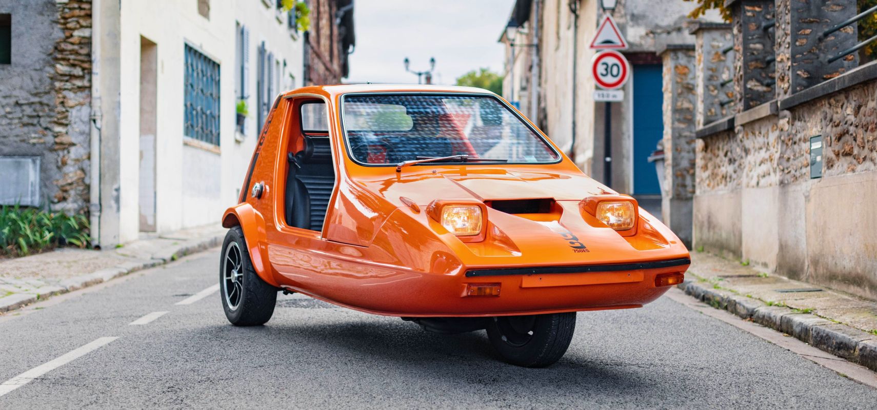 These 10 Three-Wheeled Cars Are Some Of The Weirdest Automotive ...