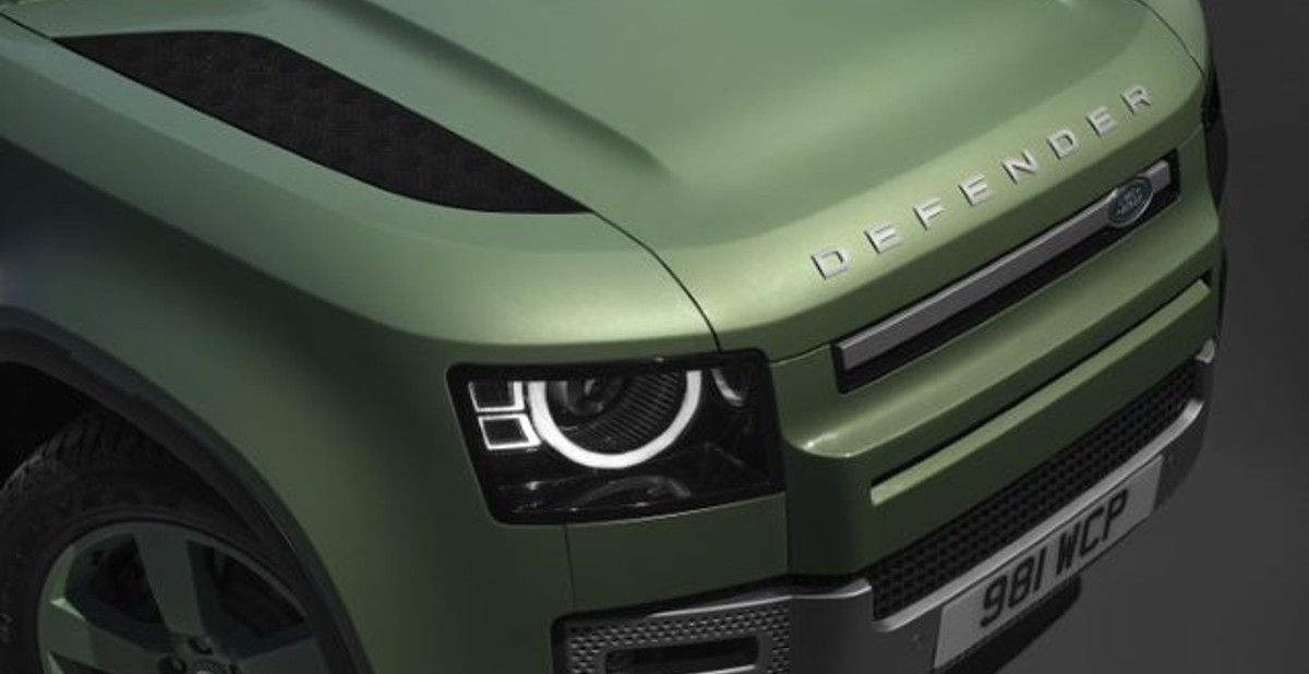 These Are Our Favorite Features Of The 2023 Land Rover Defender 75th ...
