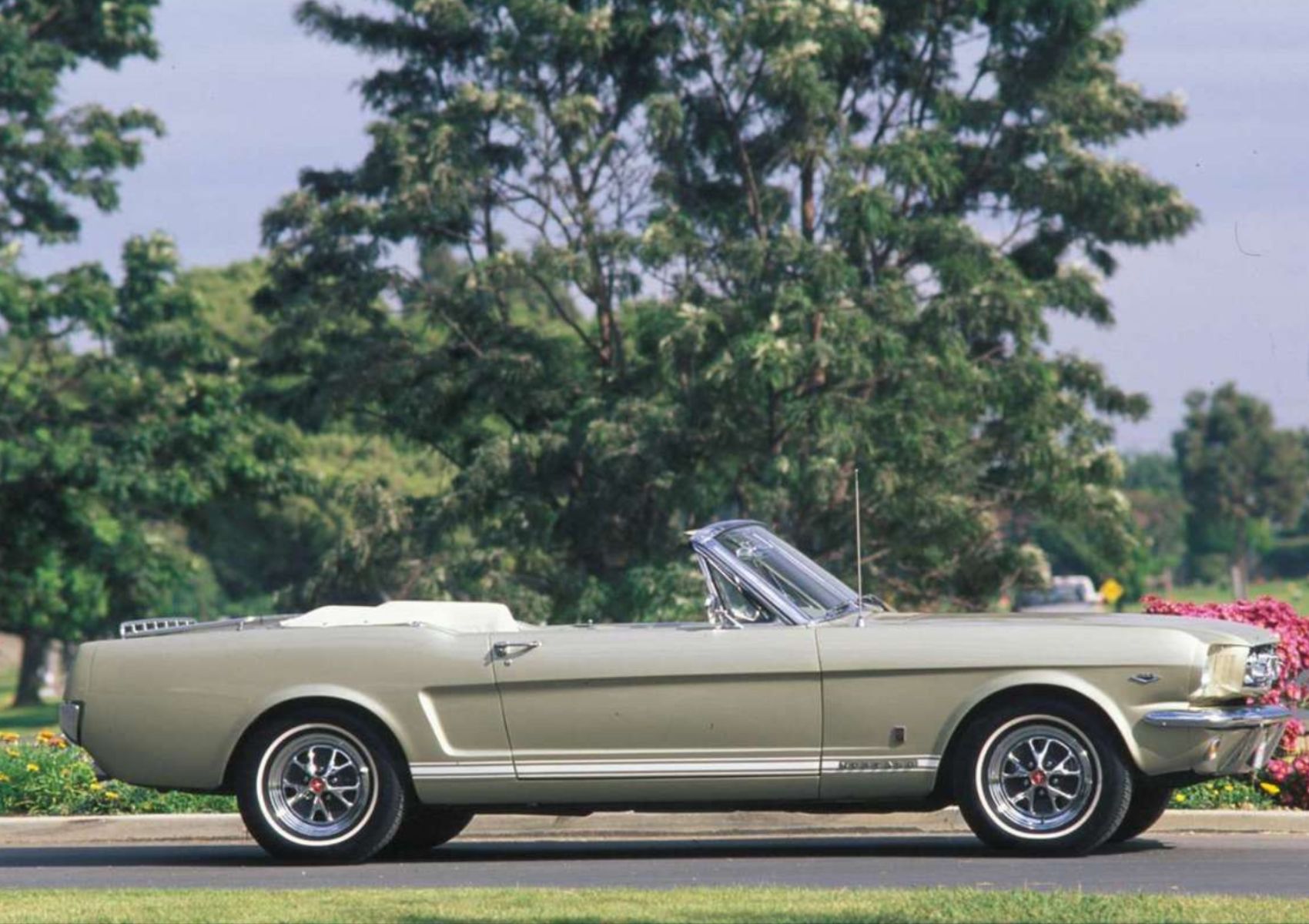 Why The Ford Mustang Convertible Will Destroy Its European Sports Cars