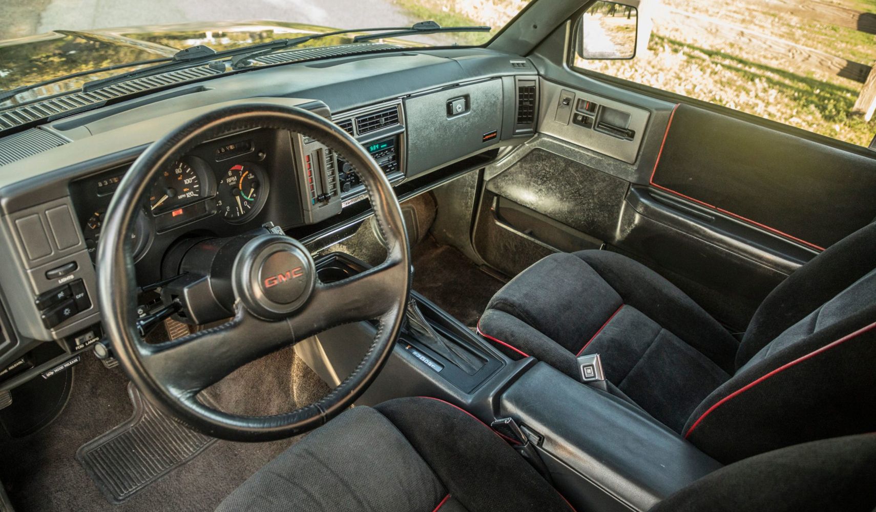 10 Reasons Why The 1991 GMC Syclone Is An Automotive Icon