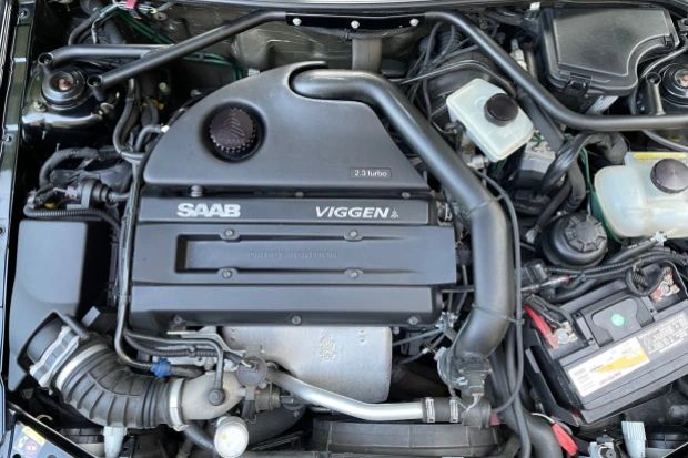 10 Badass Four-Cylinder Engines With Bulletproof Reliability