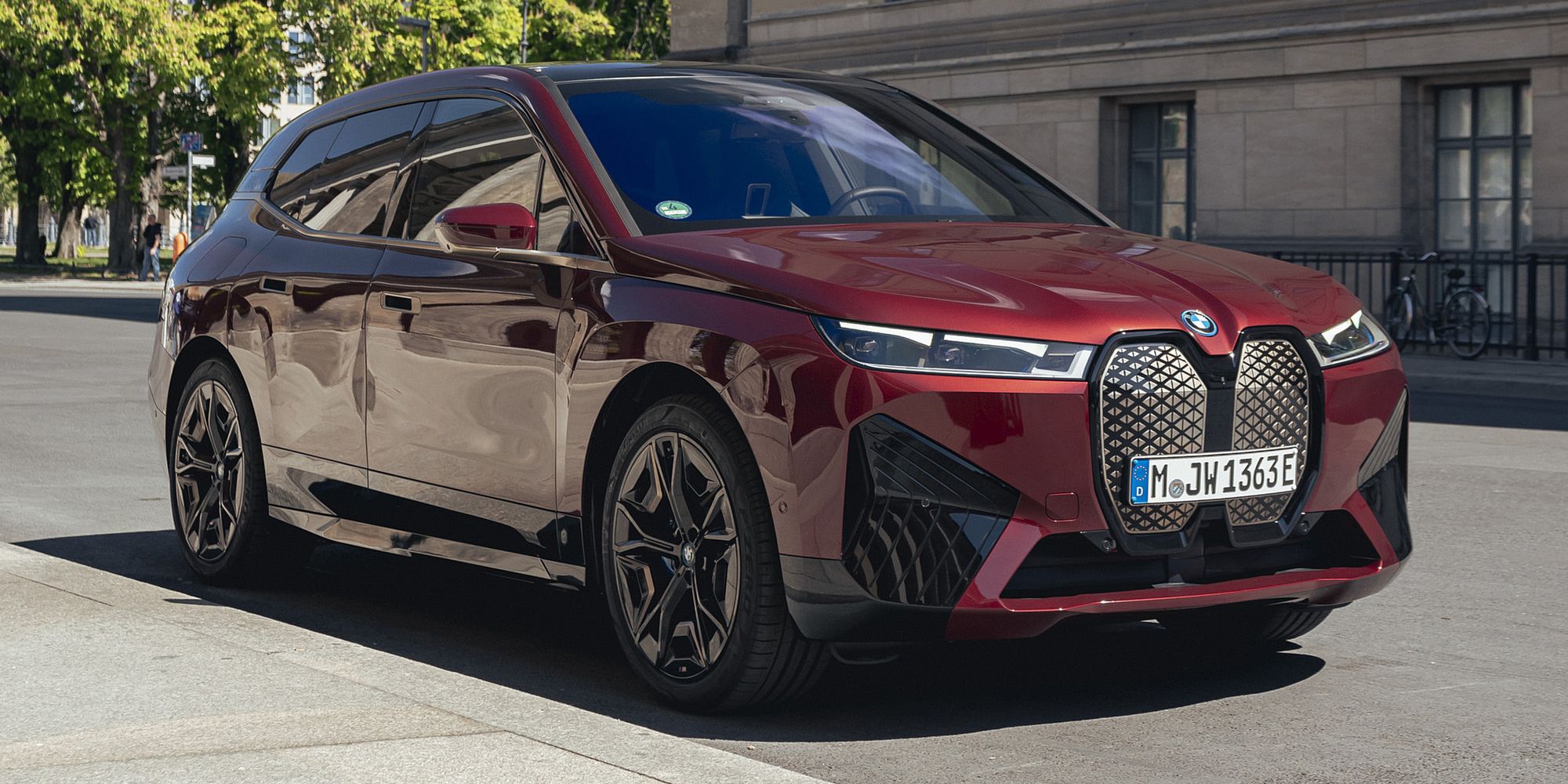 2023 BMW iX: Prices, Specs, And Features