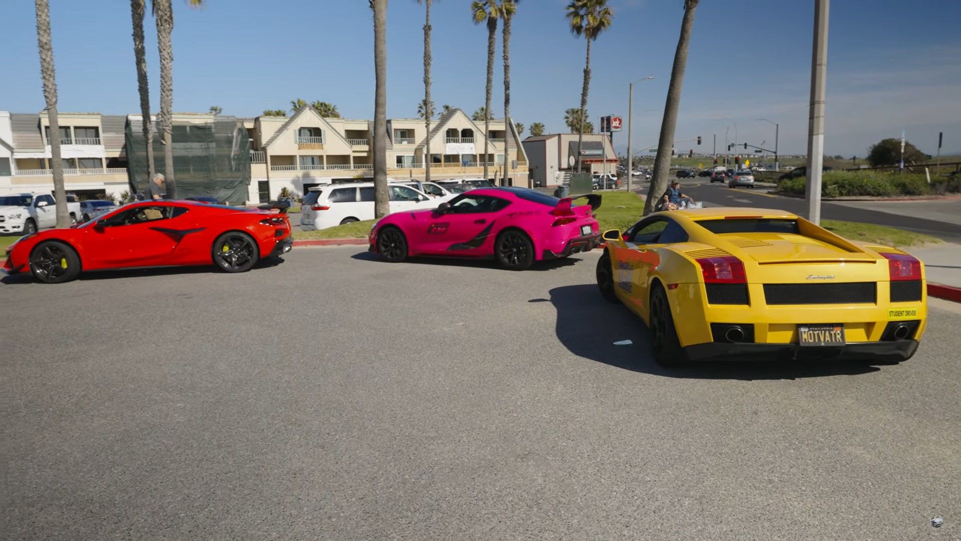 See How This C8 Chevrolet Corvette Z06 Runs With A Pagani Huayra BC And ...