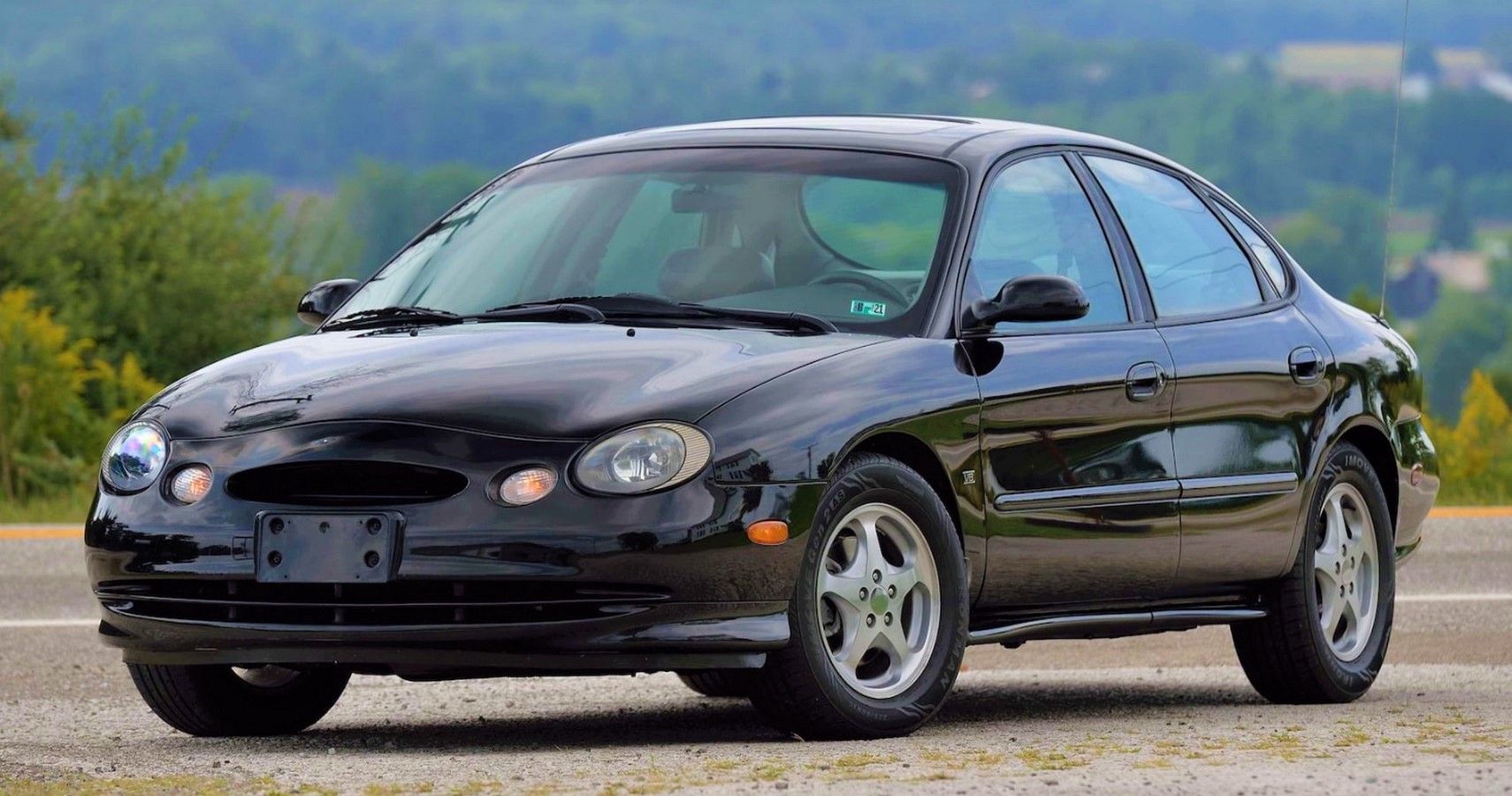 10 Muscle Cars From The '90s That Are Actually Fun To Drive On The Track