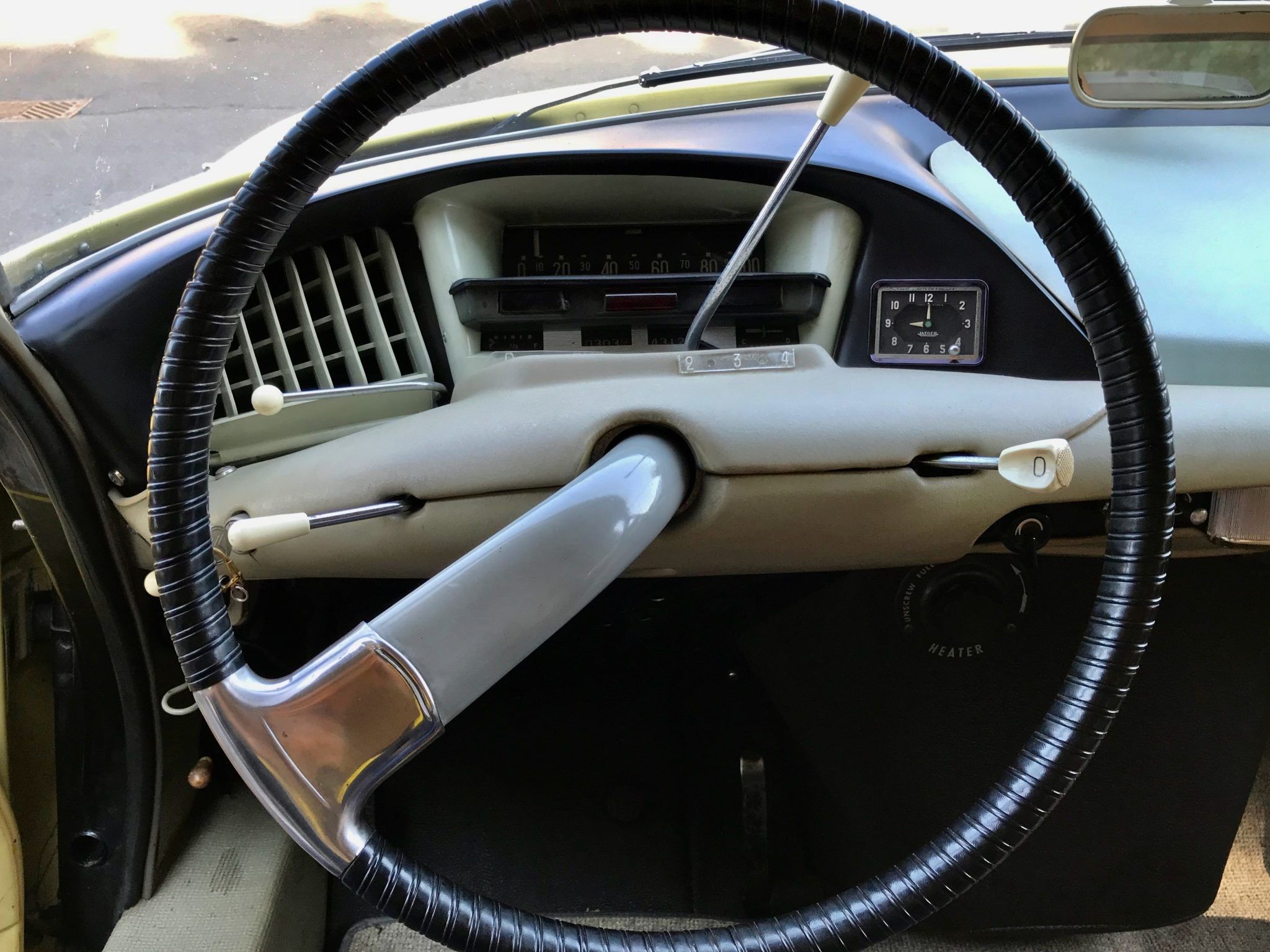 Take A Gander At These 10 Best Classic Car Interiors