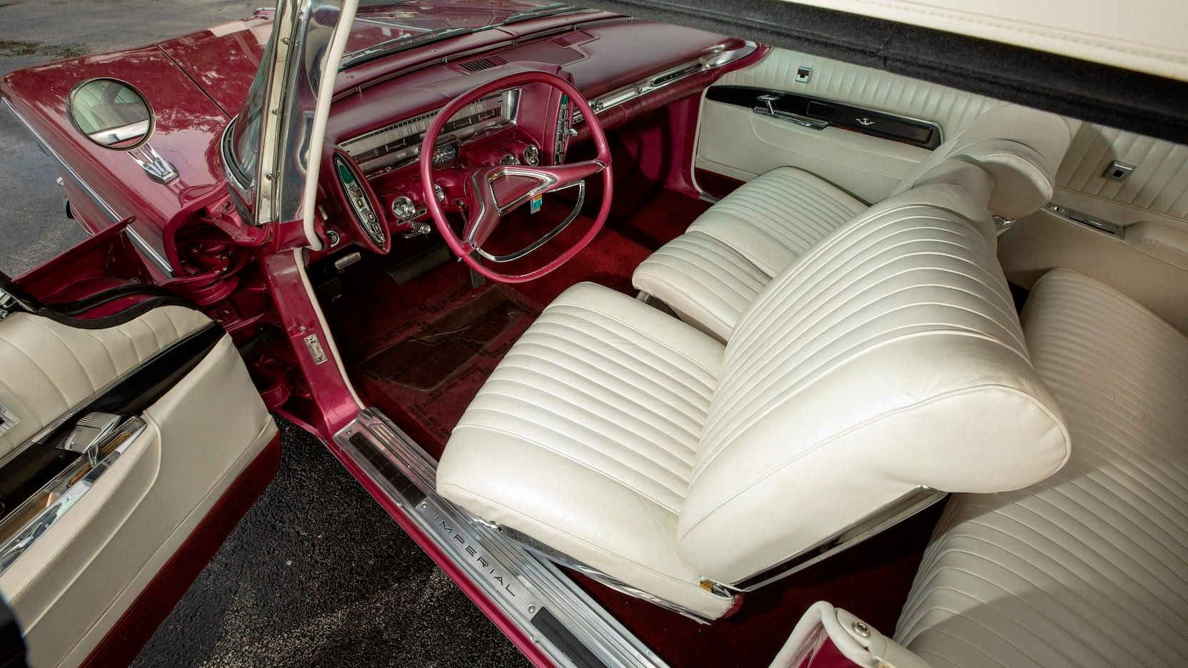 Take A Gander At These 10 Best Classic Car Interiors – Get Auto Tips