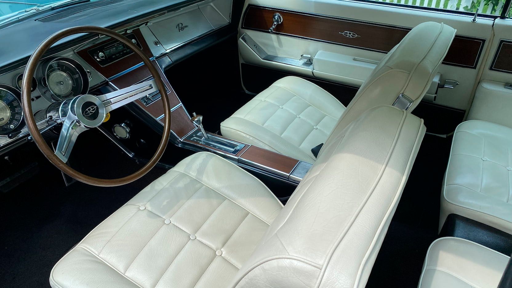 Take A Gander At These 10 Best Muscle Car Interiors
