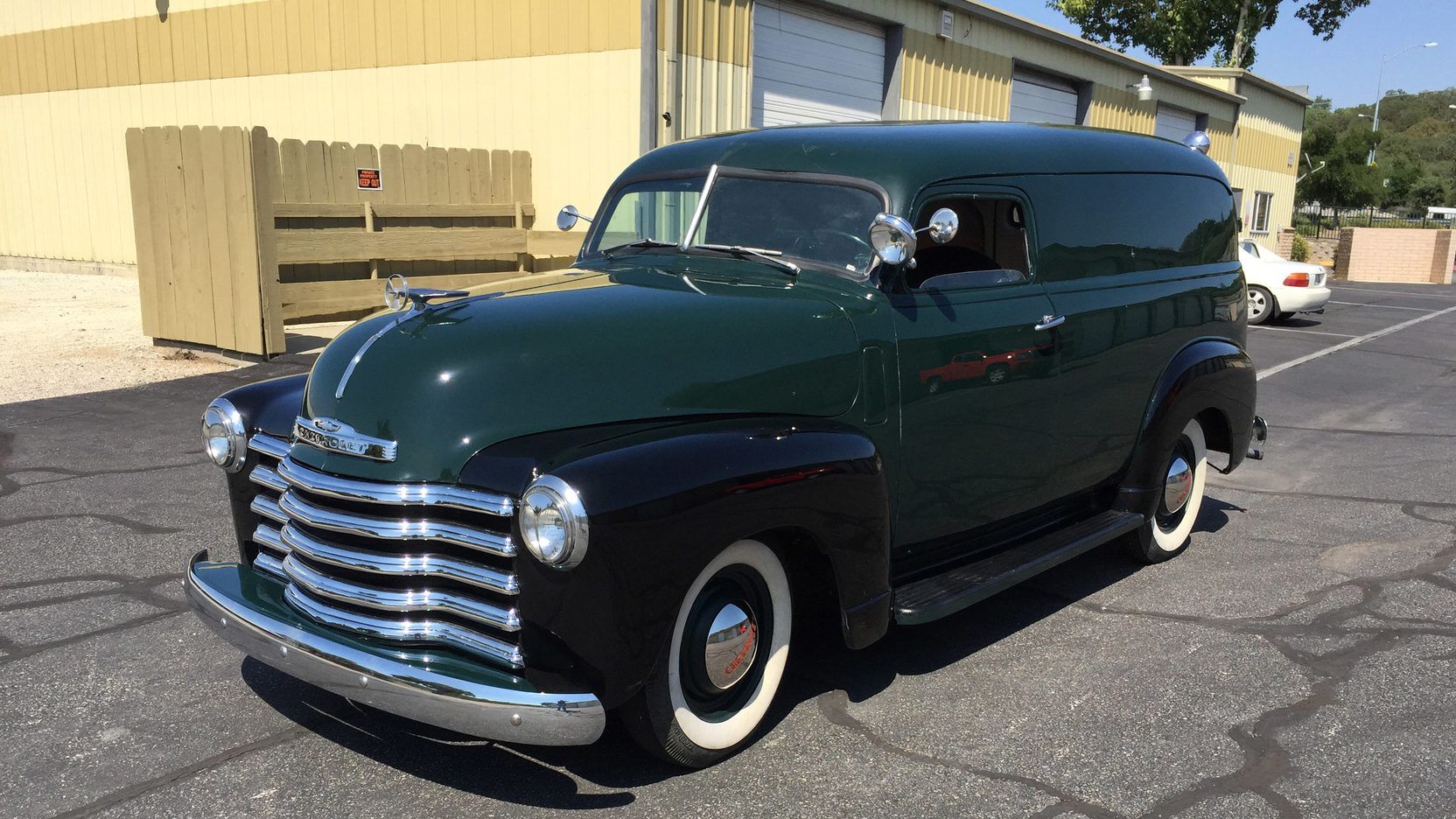 10 Amazing Classic Cars Owned By Elvis Presley