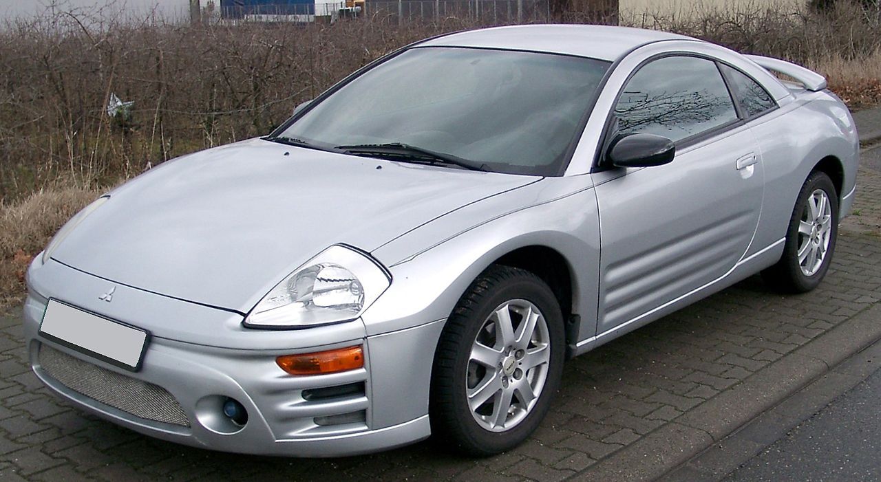 10 Sports Cars Everyone Wanted 20 Years Ago (That Didn't Age Well)