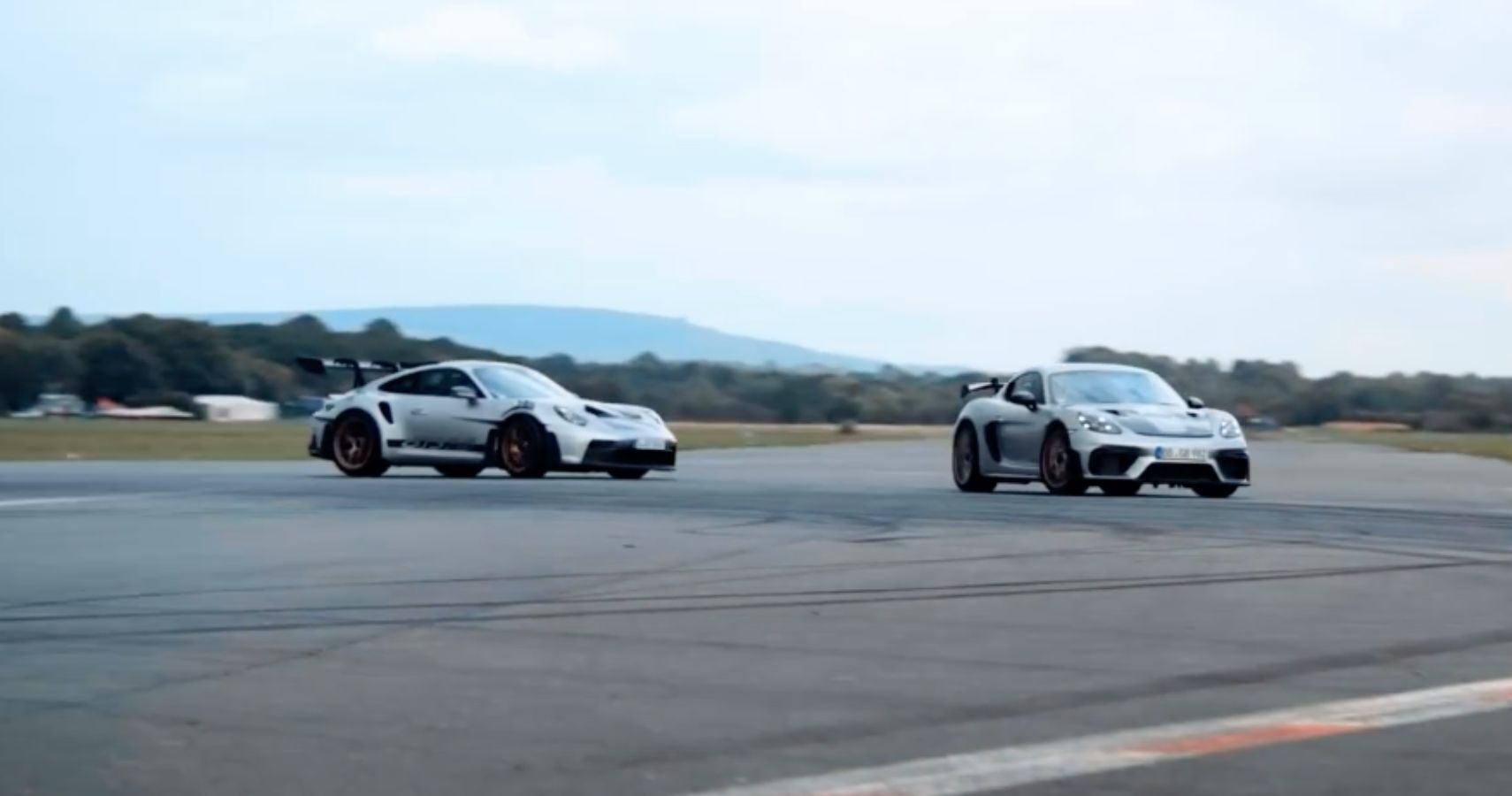 This Porsche Drag Race Shows How Insanely Close A 911 GT3 And Cayman ...