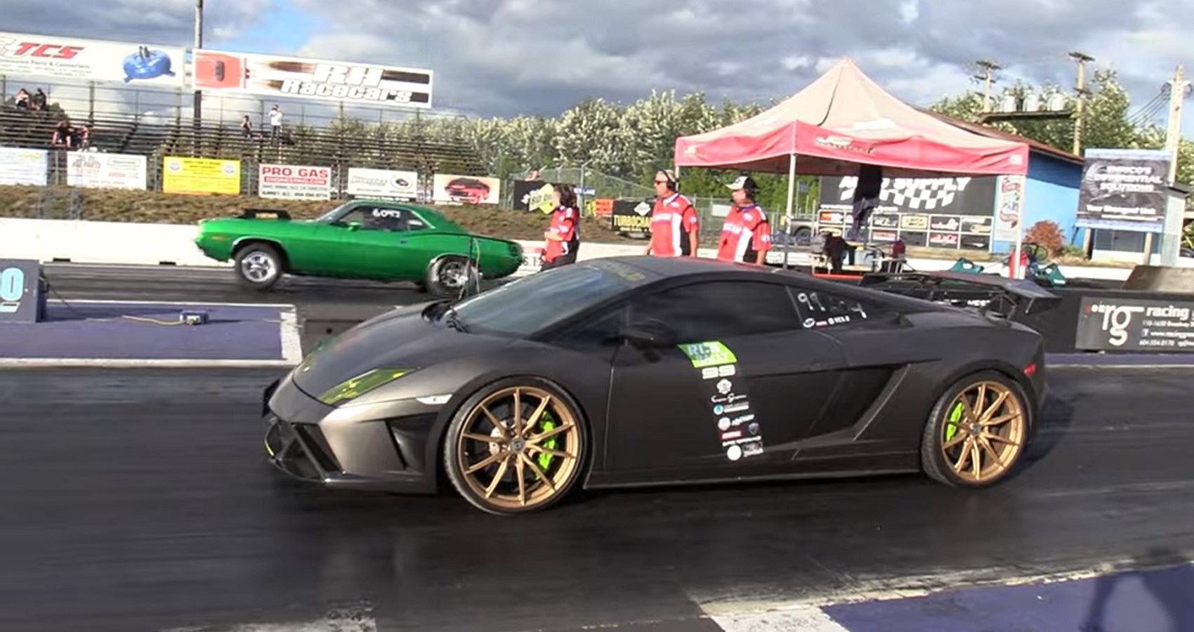 See These Muscle Cars And Classics Thrash Modern Machinery In A Series ...