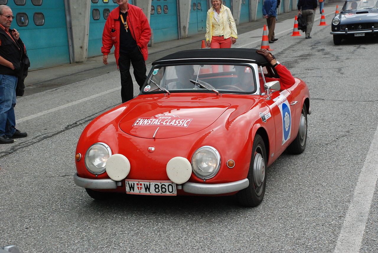 13 Best Rear-Engine Sports Cars Ever Made