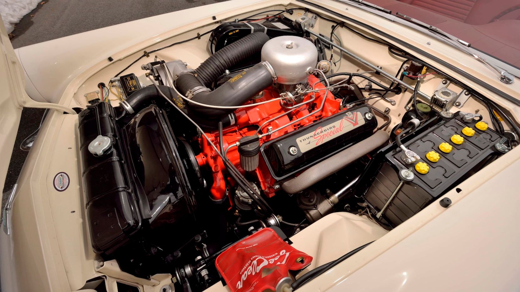 10 Things Everyone Forgot About The 1955 Ford Thunderbird
