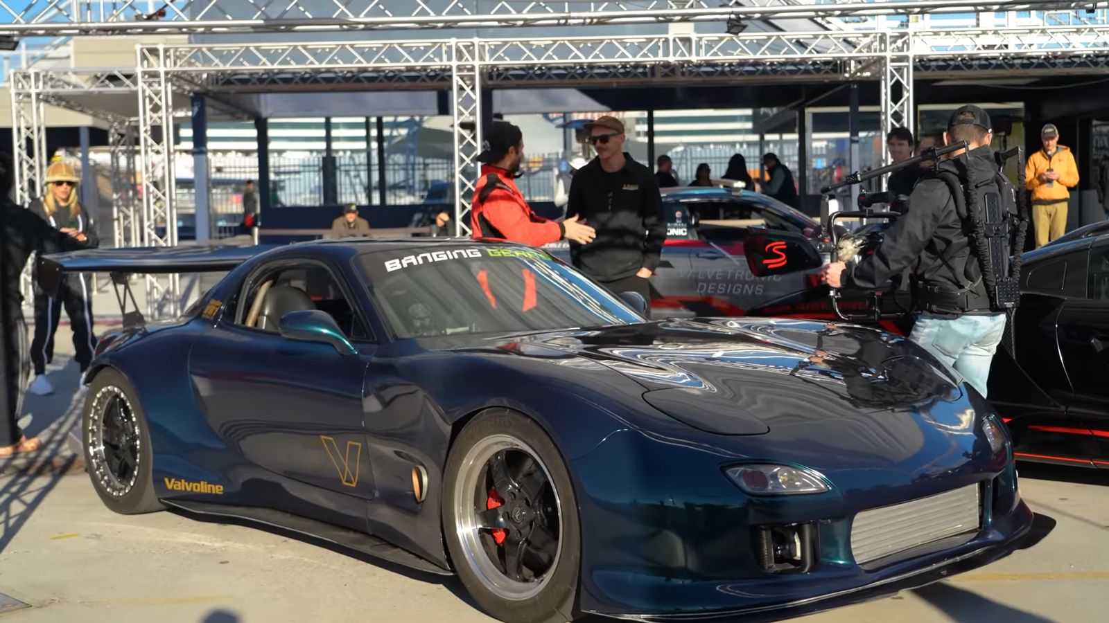 Watch Rob Dahm’s 1,300-HP AWD Turbo 4-Rotor Mazda RX-7 Finally Hit The ...
