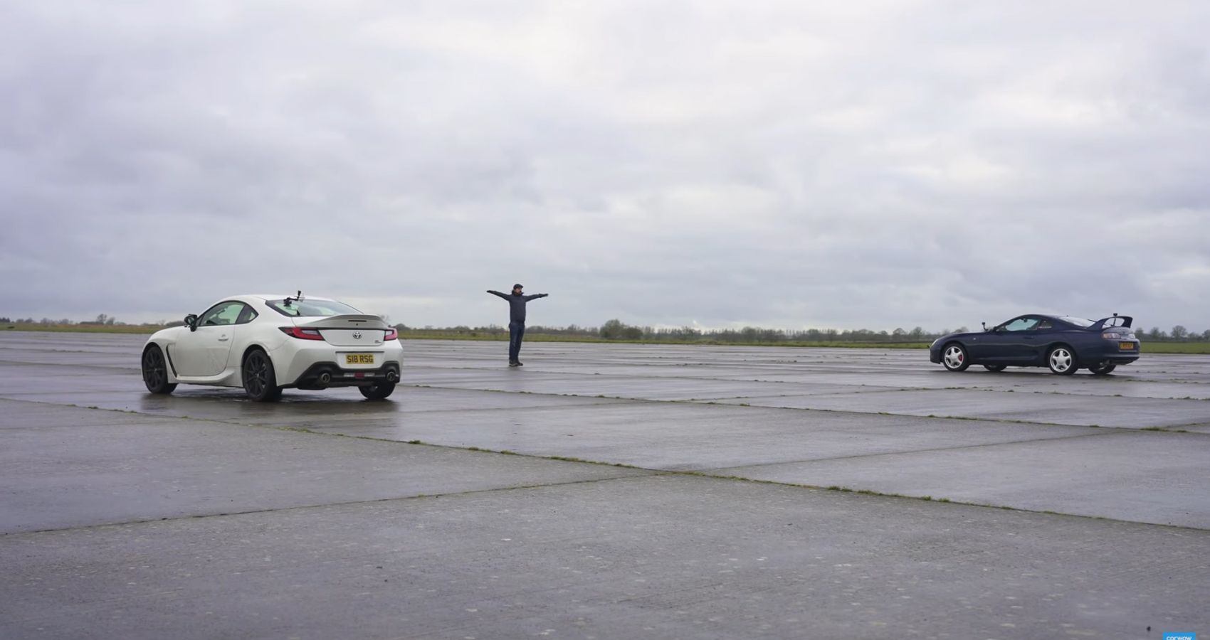 Watch A 2023 Toyota GR86 Embarrass A More Powerful Mk4 Supra In A Drag Race