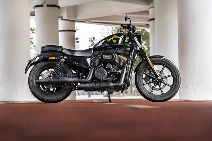 This Awesome Harley-Davidson Sportster 883 Is Actually An Unbelievable ...