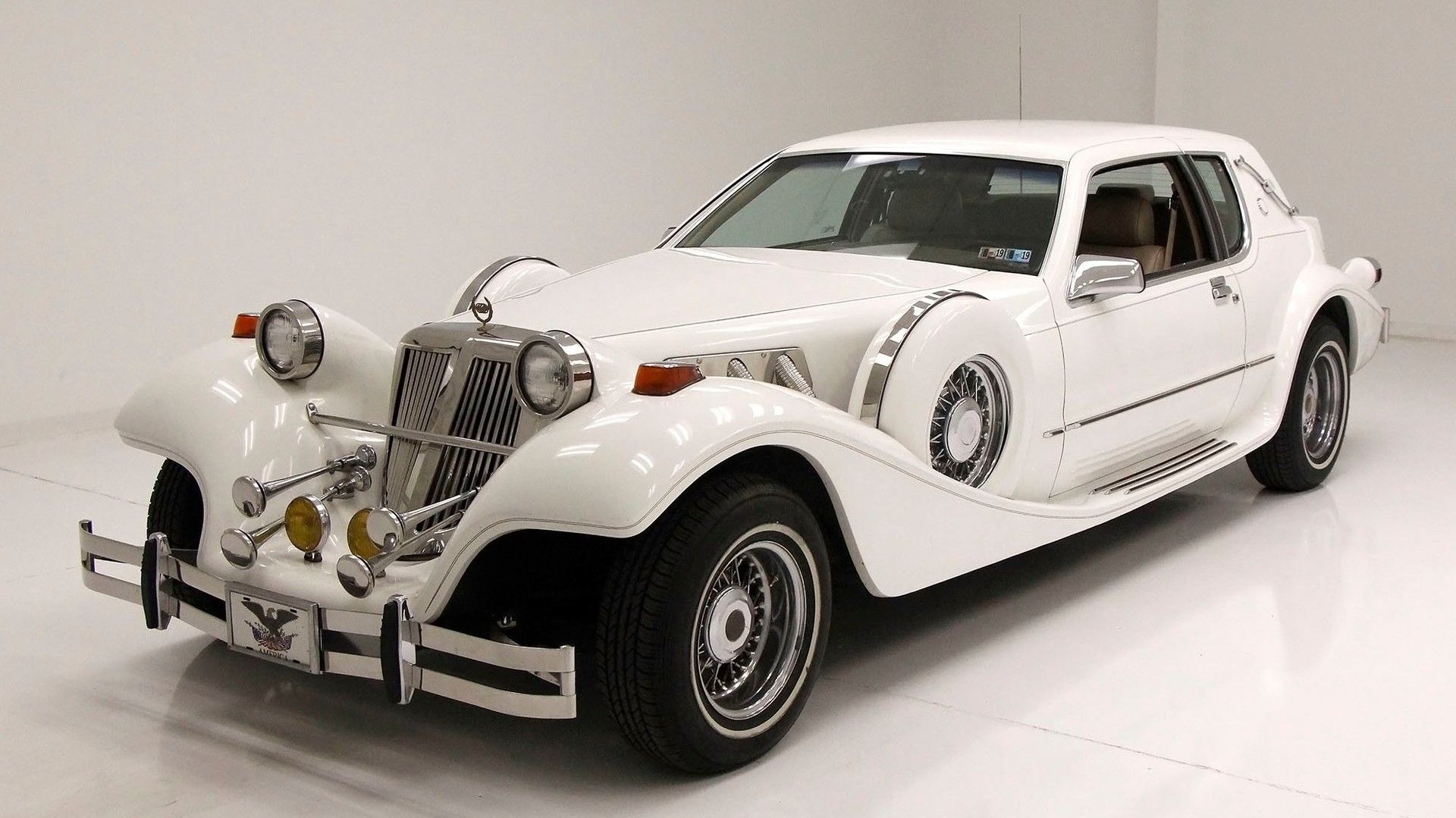 10 Coolest Old American Cars Under $30,000