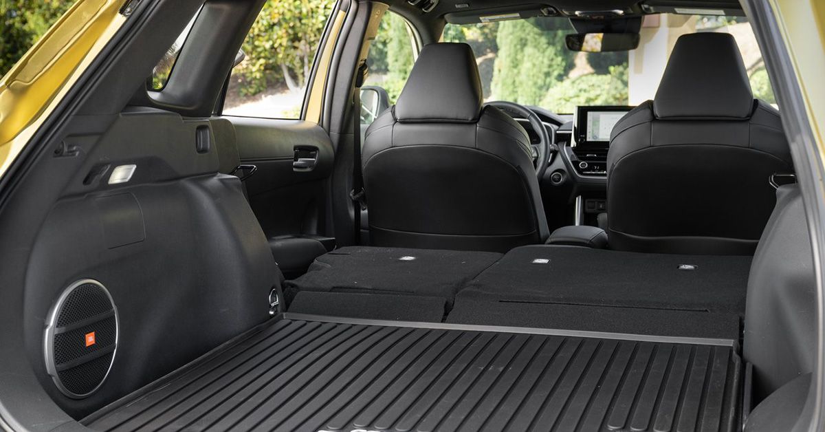 2023 Toyota Corolla Cross Hybrid: Here's What We Know