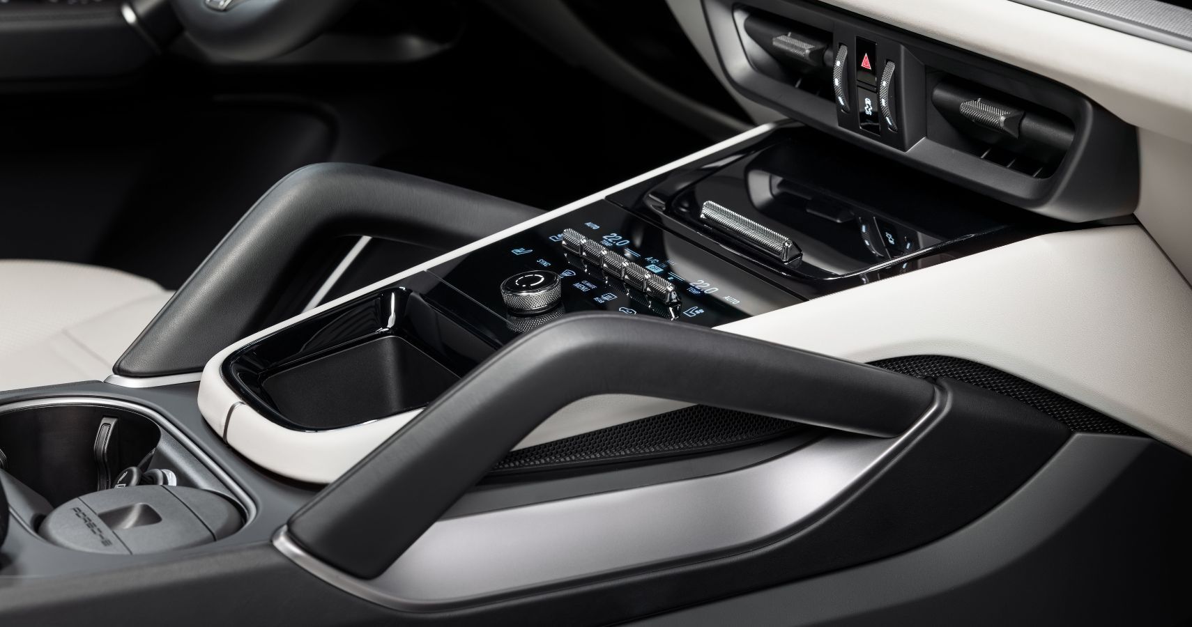 How The 2024 Porsche Cayenne Just Perfected The In-Car Touchscreen Design