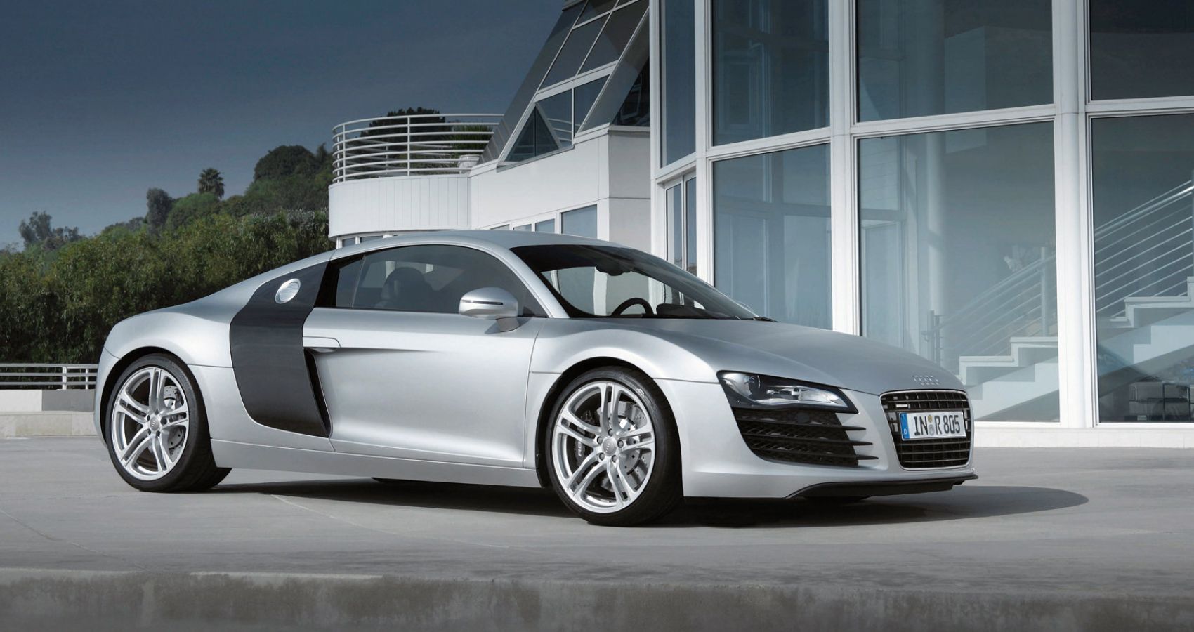 Why The First-Gen Audi R8 Is The Perfect Budget Daily Driving Supercar