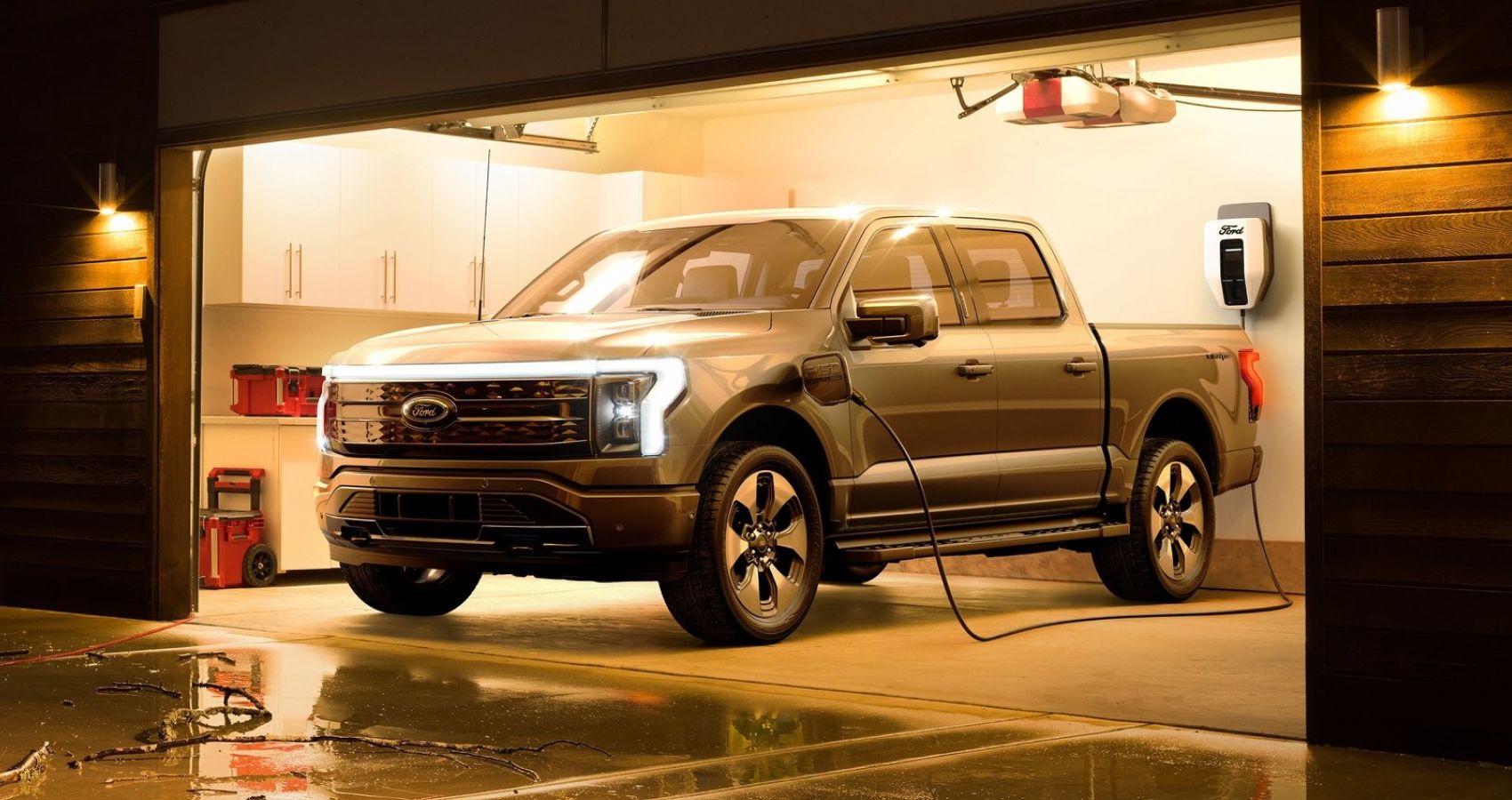 Ford CEO Confirms A 7-Seat Electric Crossover In The Works To Beat ...