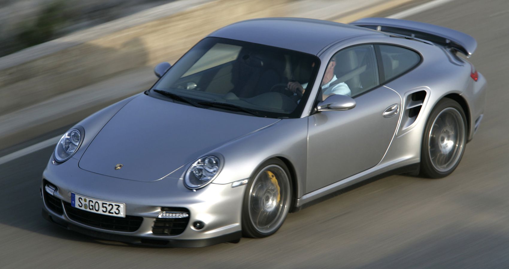 Why The Porsche 911 997 Is The German Nissan GT-R