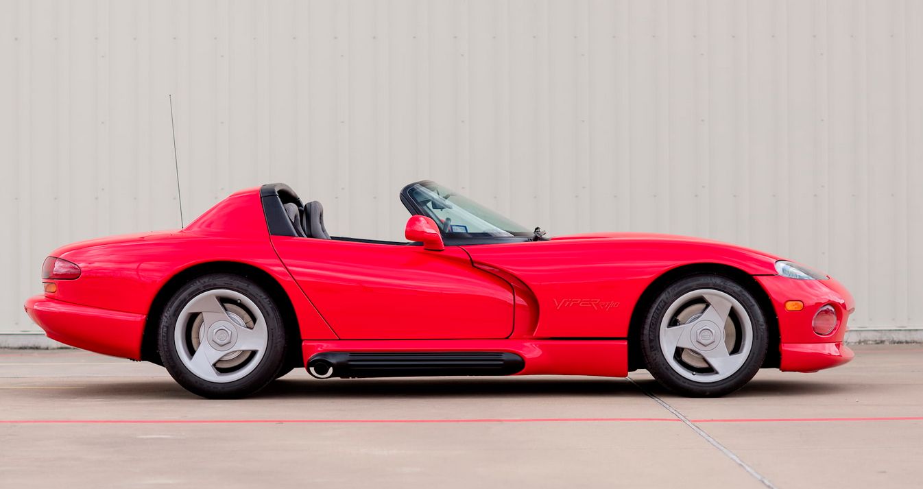 10 Classic Cars With Unique Engine Configurations