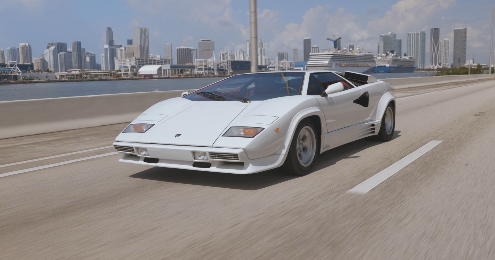 This Miami Car Dealership Might Have One Of The Best Supercar ...