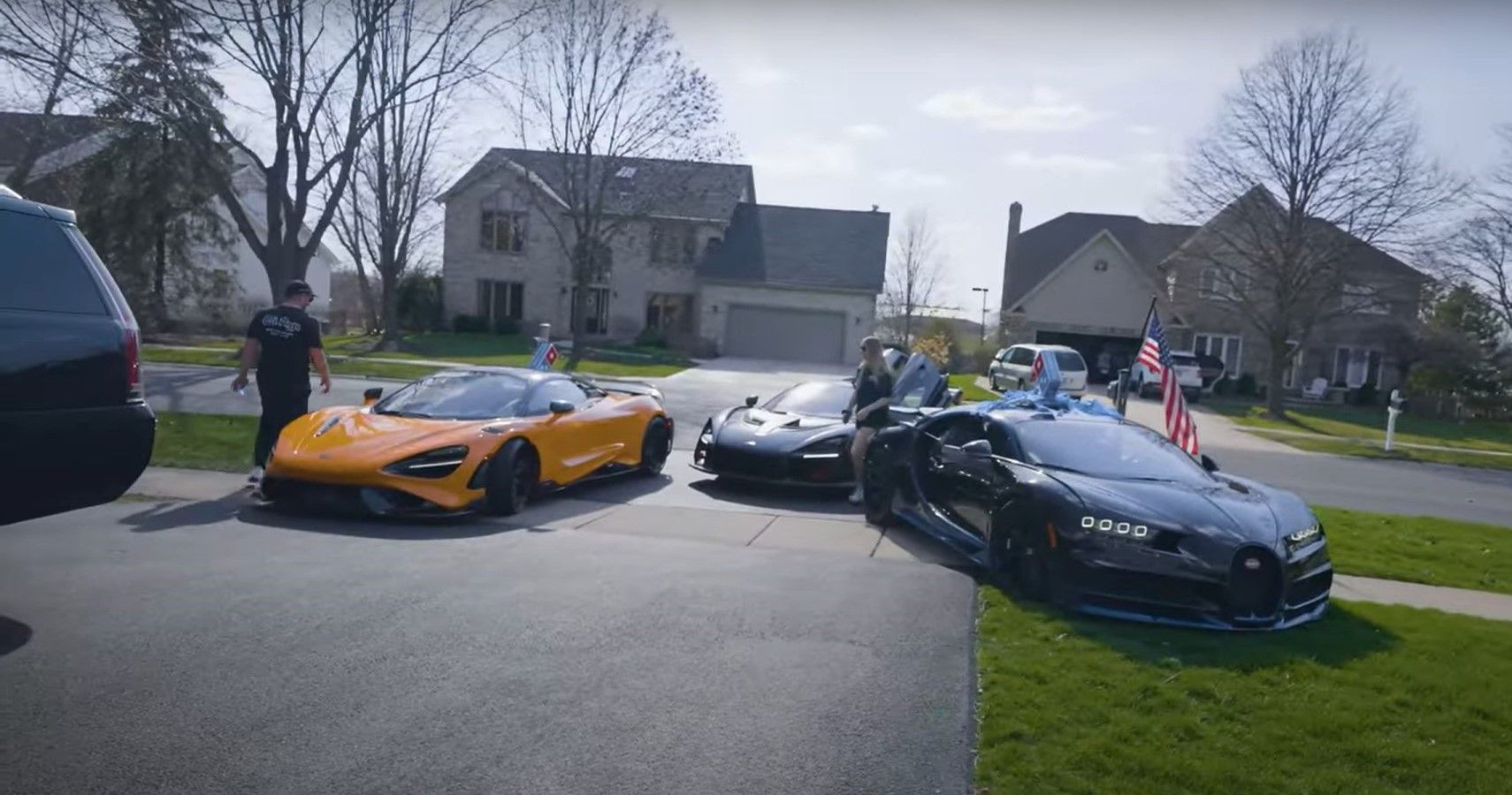 Supercar Collector Delivers Pizza With Bugatti Chiron, McLaren 765LT ...