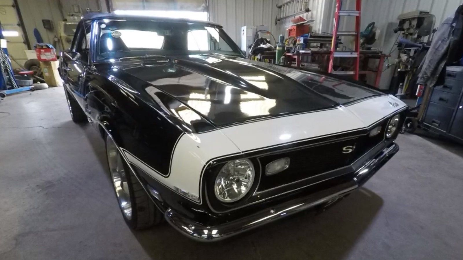This 700-HP 1968 Chevrolet Camaro Sleeper Hides A Cadillac CTS-V Engine