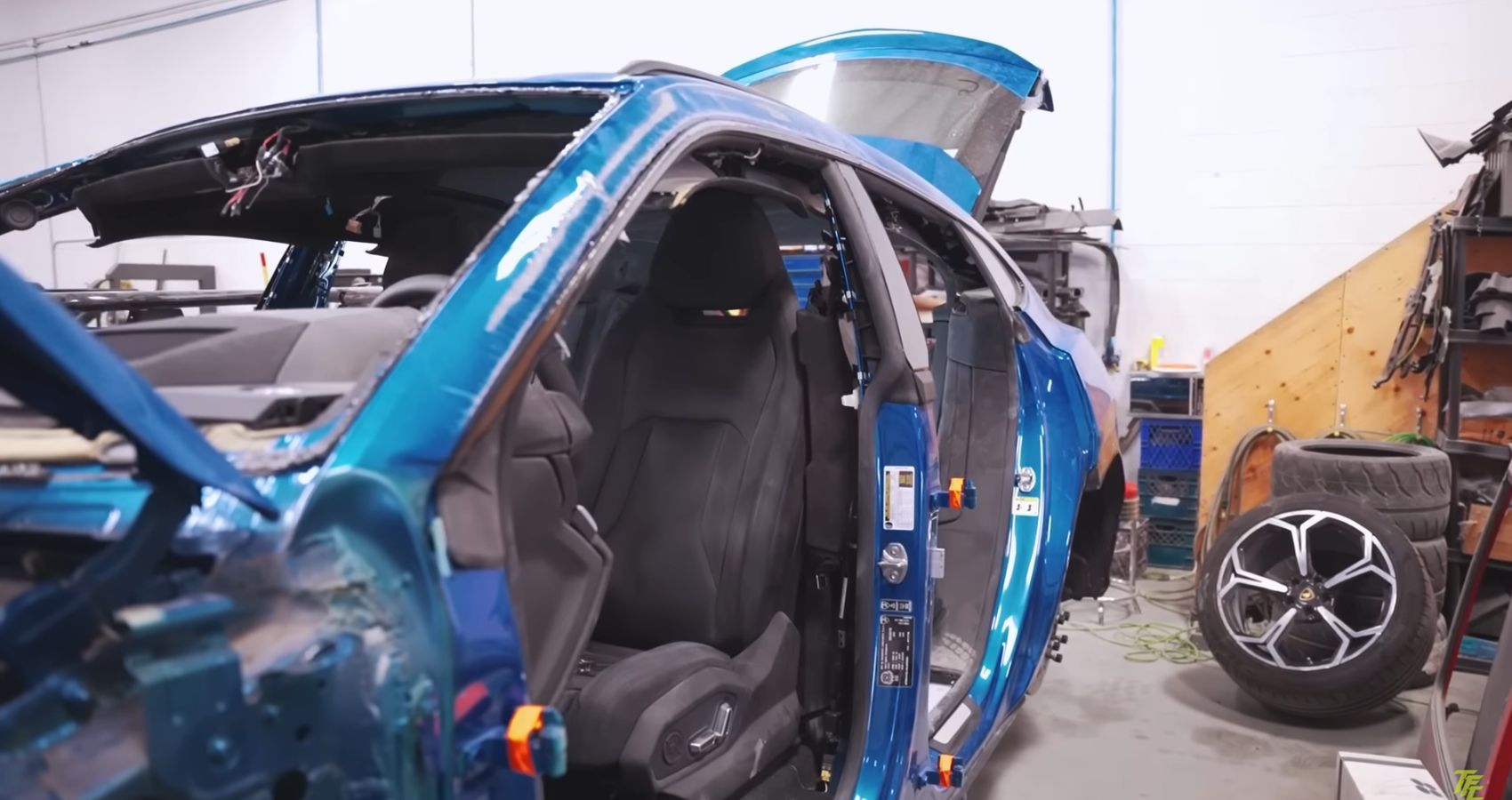 This YouTube Lamborghini Urus Offroader Build Is Something Else ...