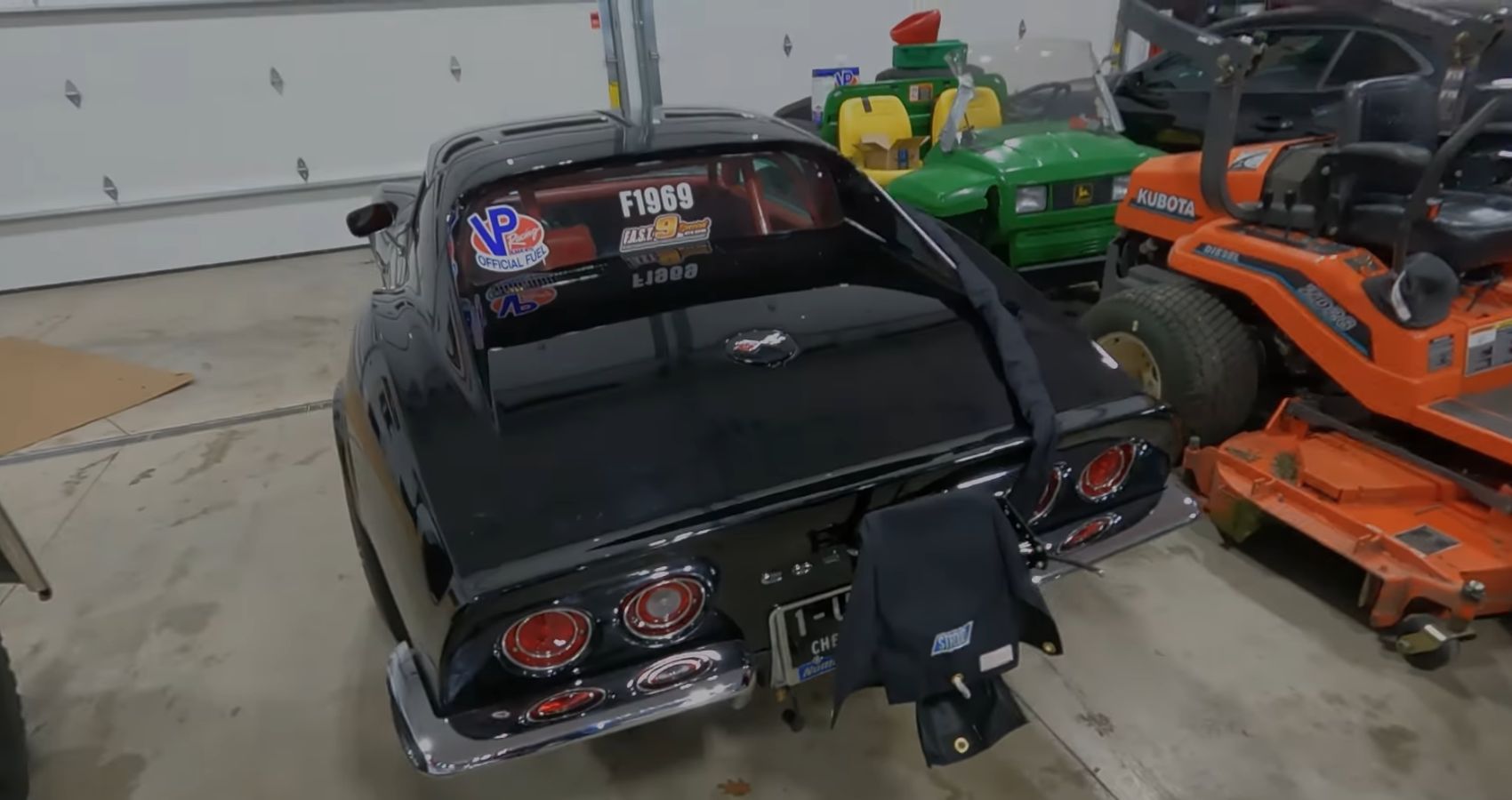 This Unassuming Corvette L88 Pulls 9-Second Passes Without Breaking A Sweat