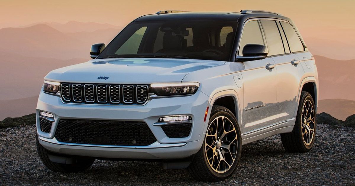 10 Small SUVs That Dominate Off-Road