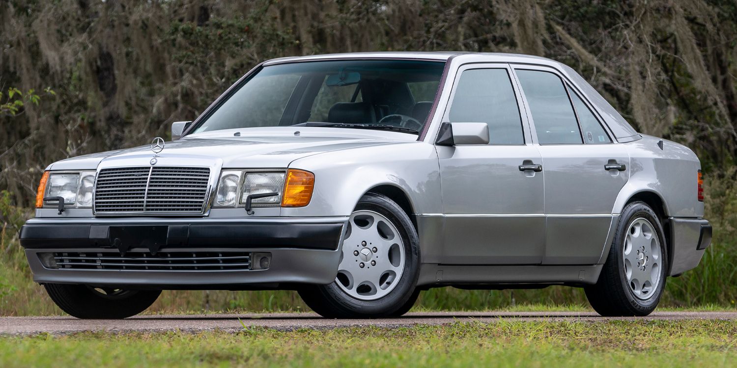 10 Awesome Luxury Cars From The '90s