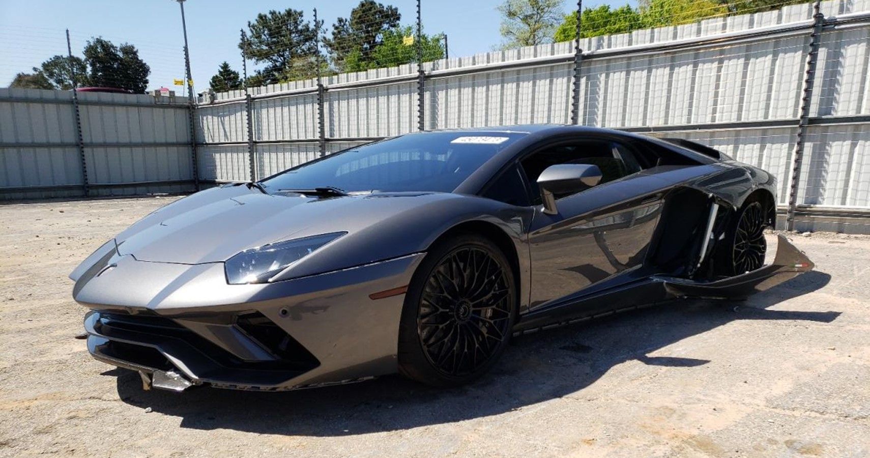 This Rare Lamborghini Aventador Ultimae May Never Live To Drive 1100 Miles