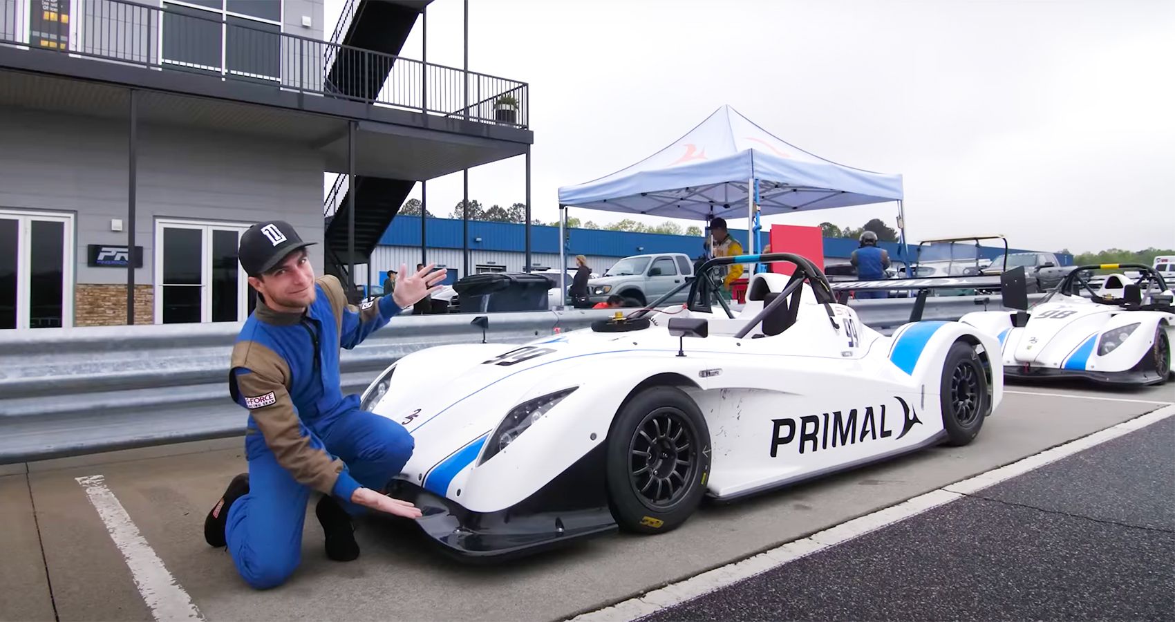 Check Out This Insane Suzuki Hayabusa-Powered Radical SR1 Race Car