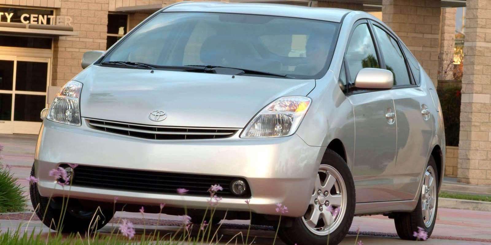 10 Iconic Cars That Revolutionized Automotive Engineering