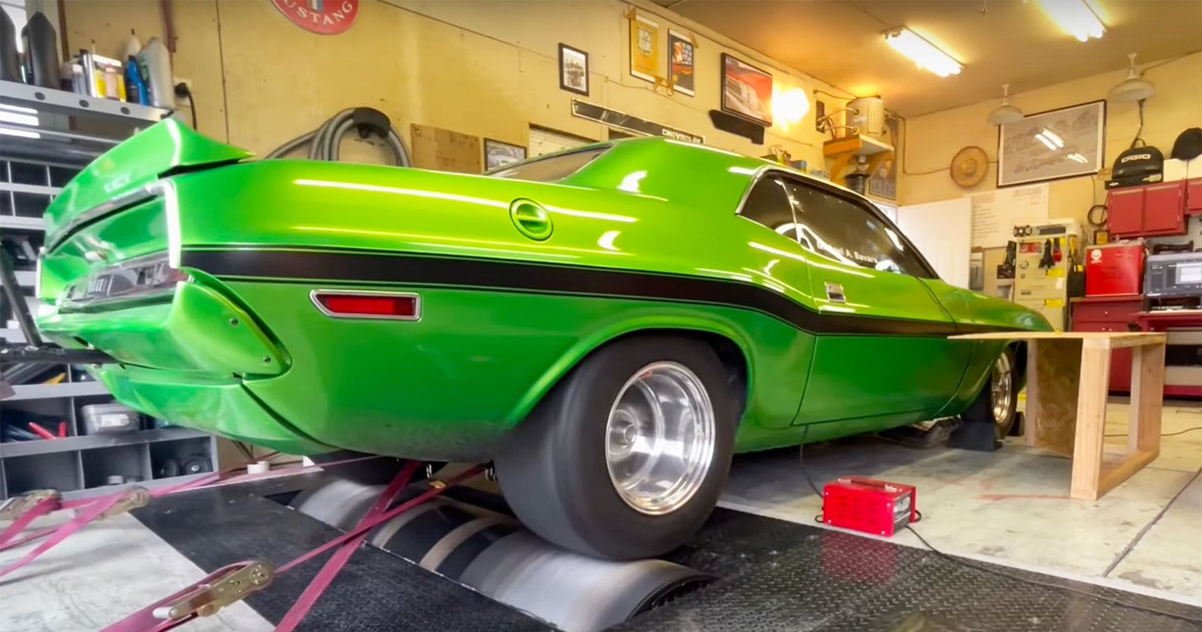 Watch This Crazy LS-Swapped 1970 Dodge Challenger Make Nearly 1,000-HP ...