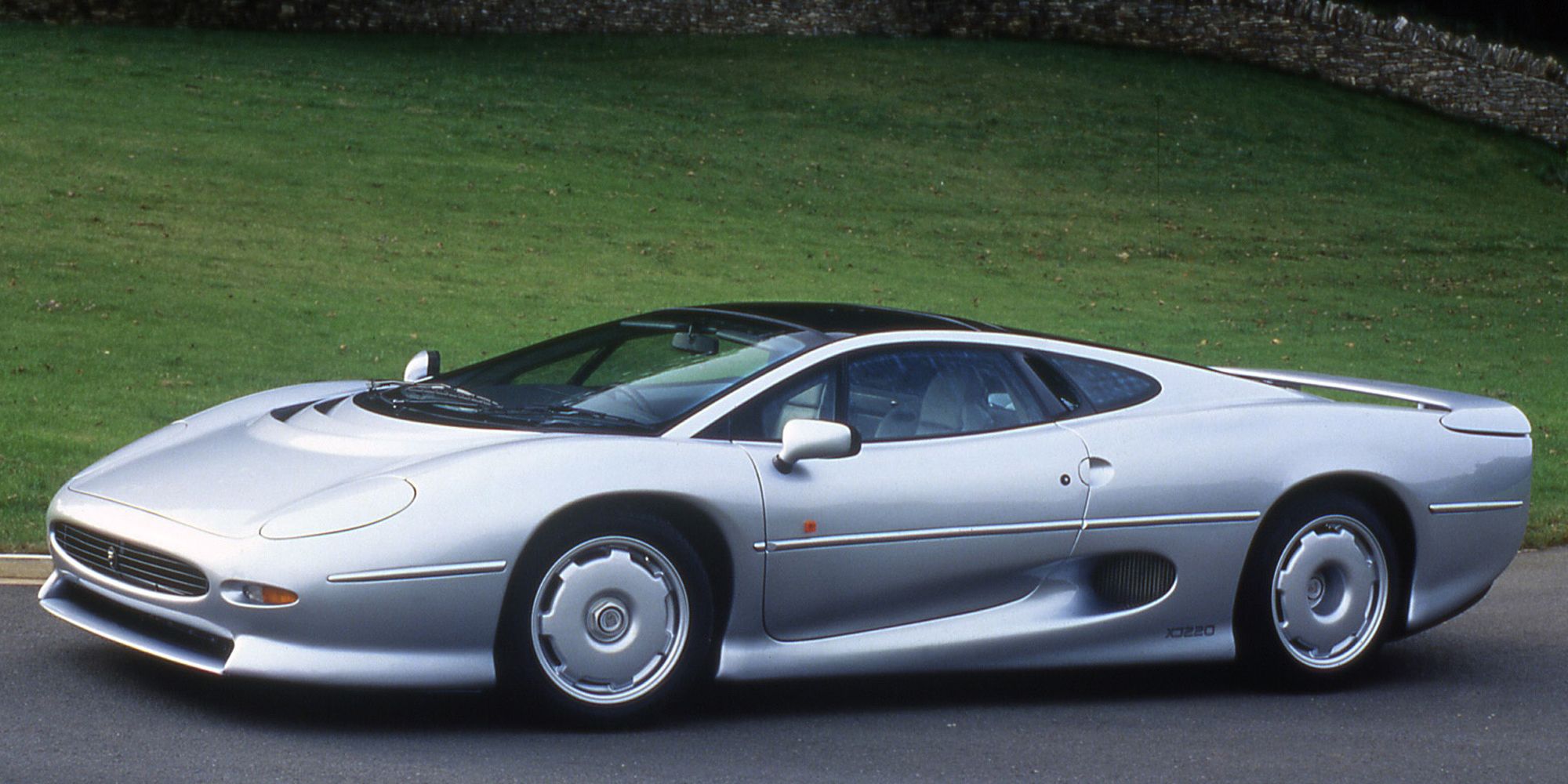 10 Fastest V6 Supercars That Leave V8s In The Dust