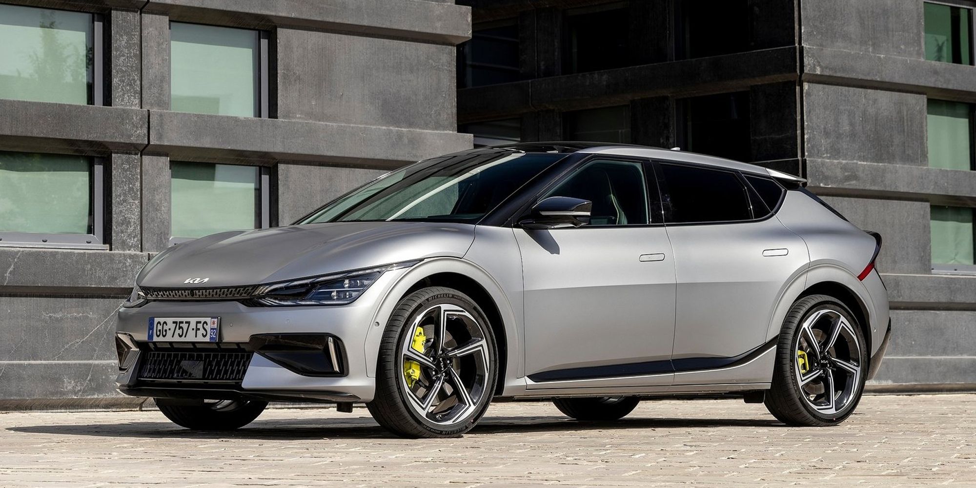 10 Amazing Sleepers With More Than 500 Horsepower Under The Hood