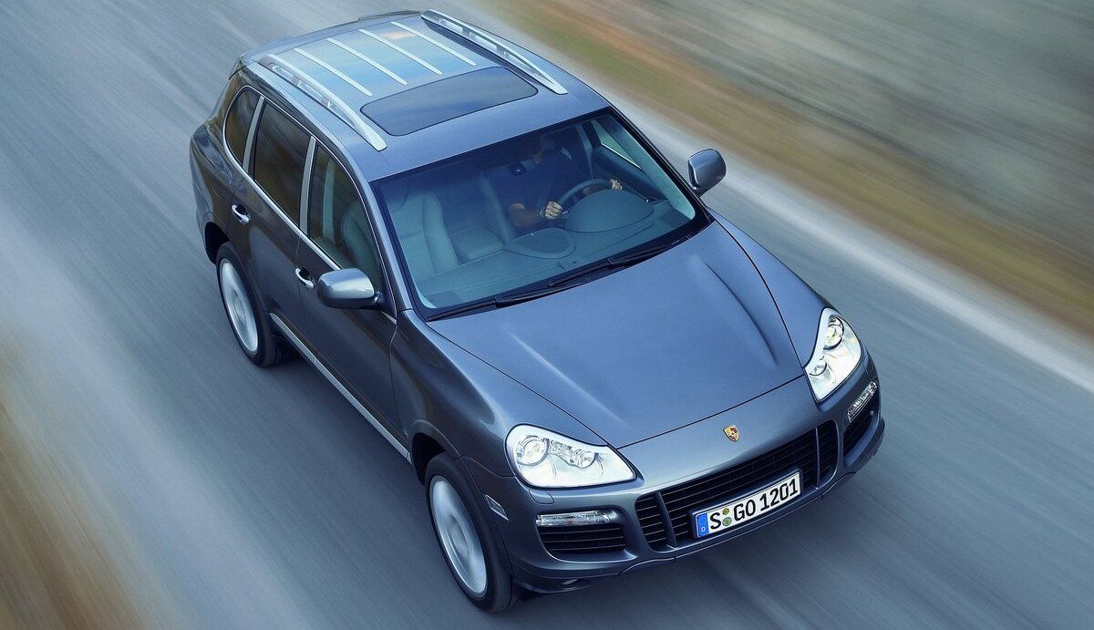 10 Cheap Cars With Remarkably Powerful Engines
