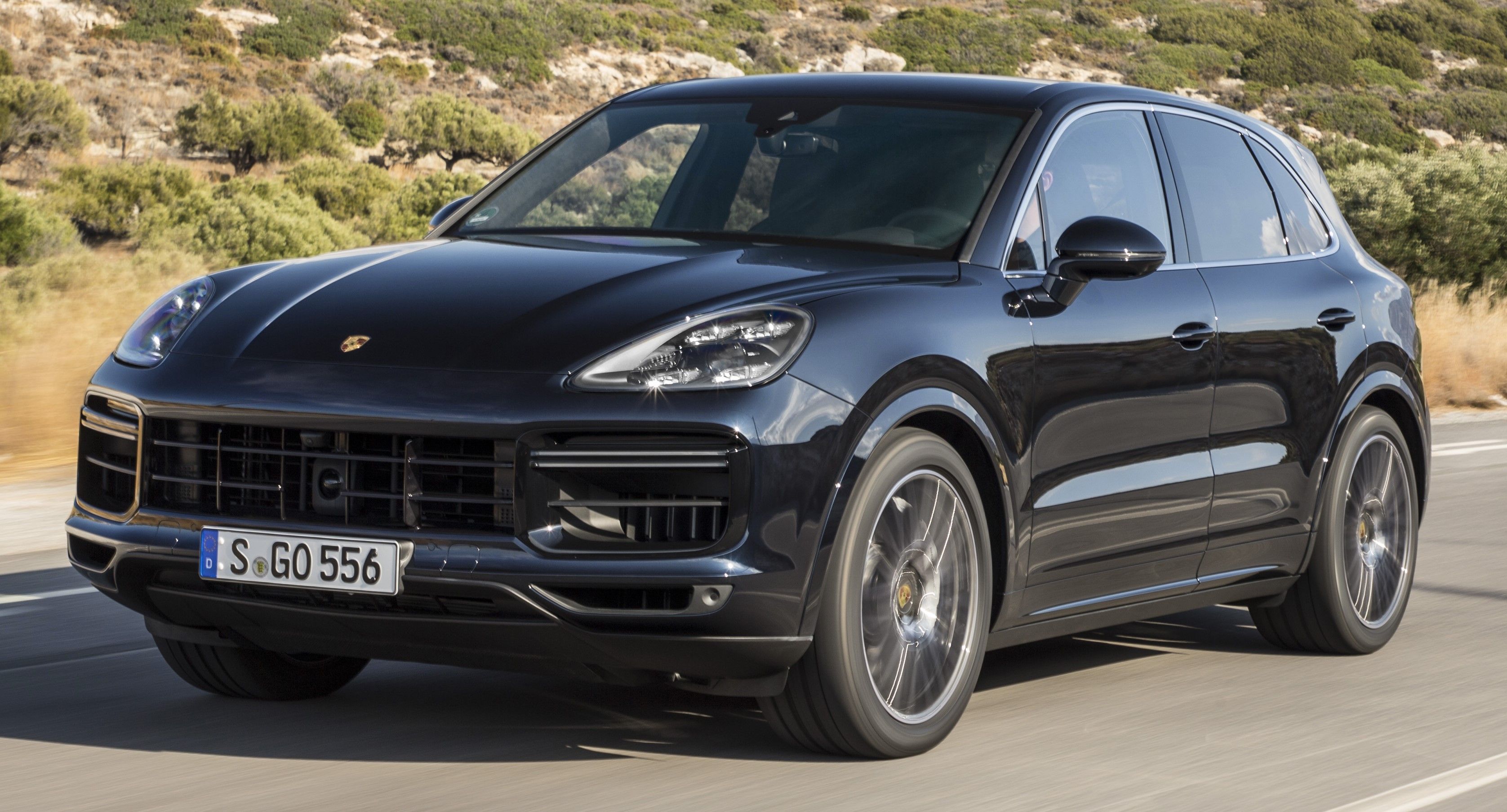 10 High-Performance SUVs Worth Considering Over the 2024 Range Rover ...