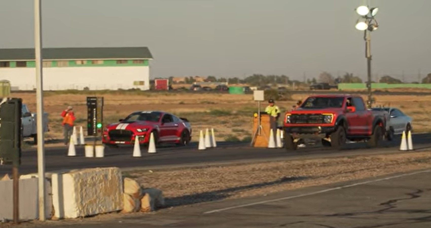 See The Ford F-150 Raptor R Crush A Ford Shelby Mustang GT500 In This ...