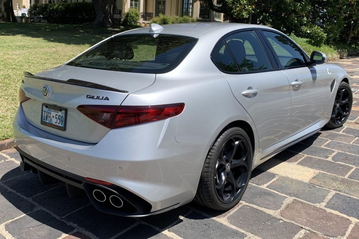 5 Reasons To Grab A Used Alfa Romeo Giulia (5 Reasons To Look Elsewhere)
