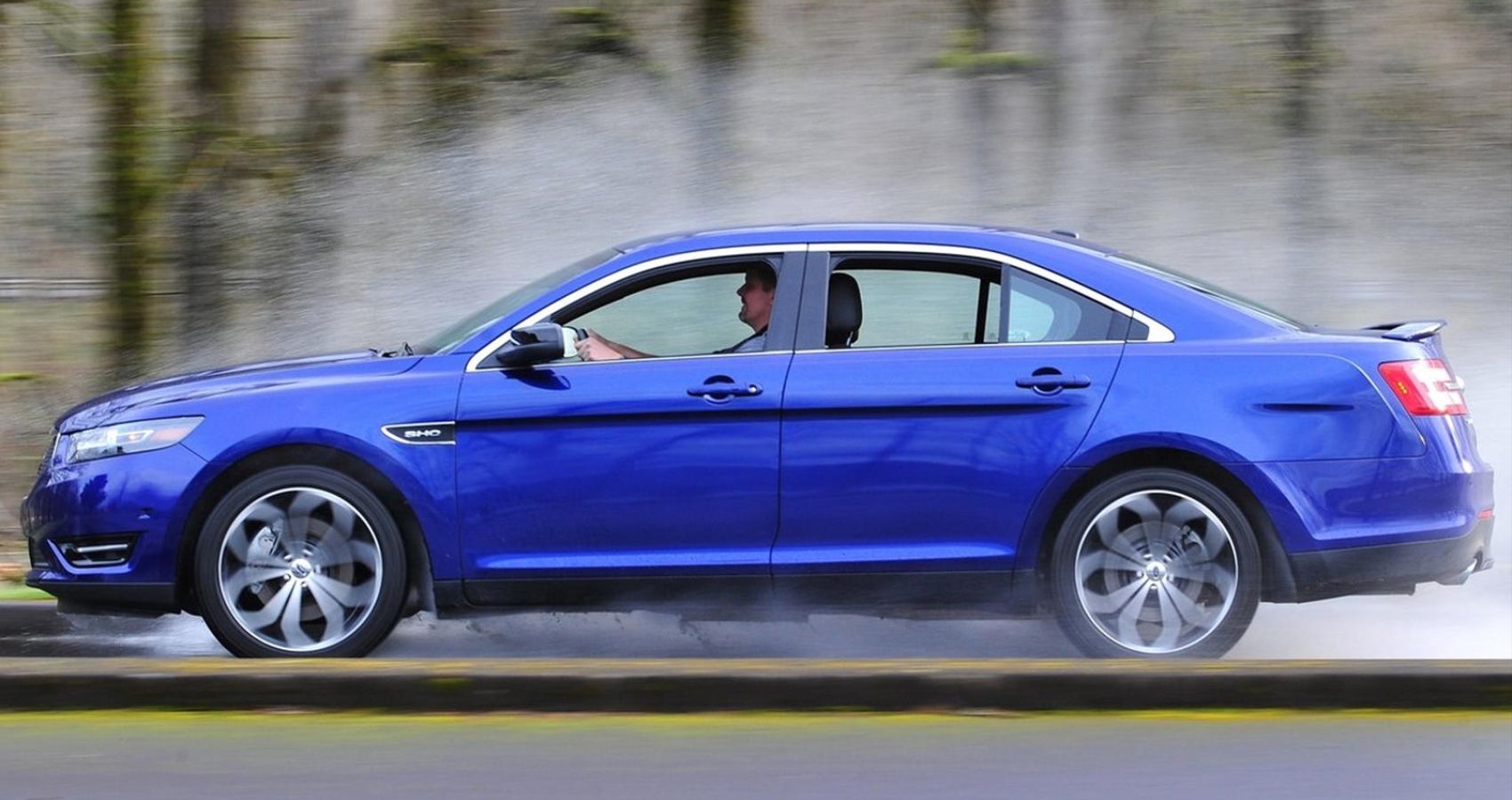 The 2019 Ford Taurus SHO Is The Best Sleeper Car For Under $30,000