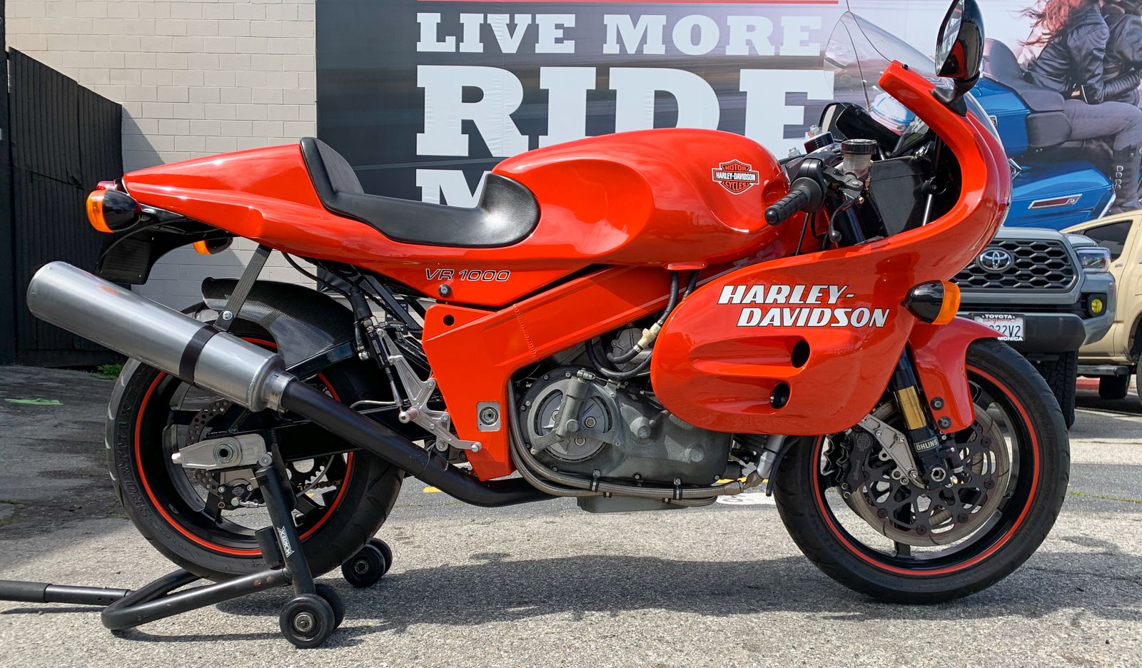 The Harley-Davidson VR1000 Is The American Superbike The World Forgot