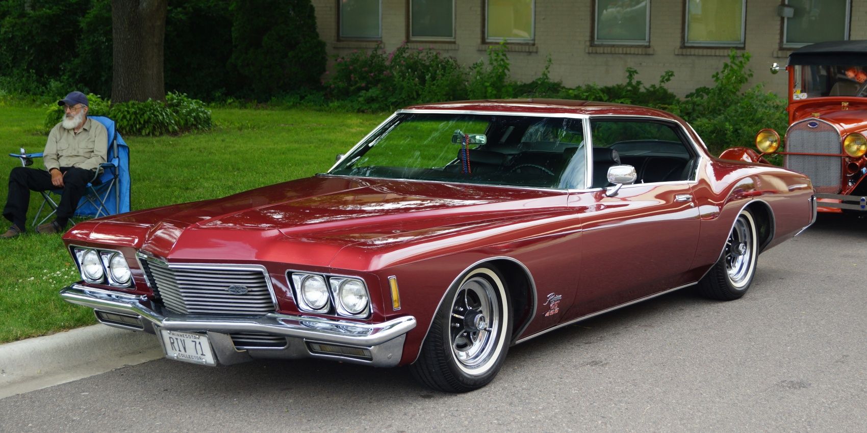 10 American Luxury Car Classics Of The '70s That Are Now Rising In Value