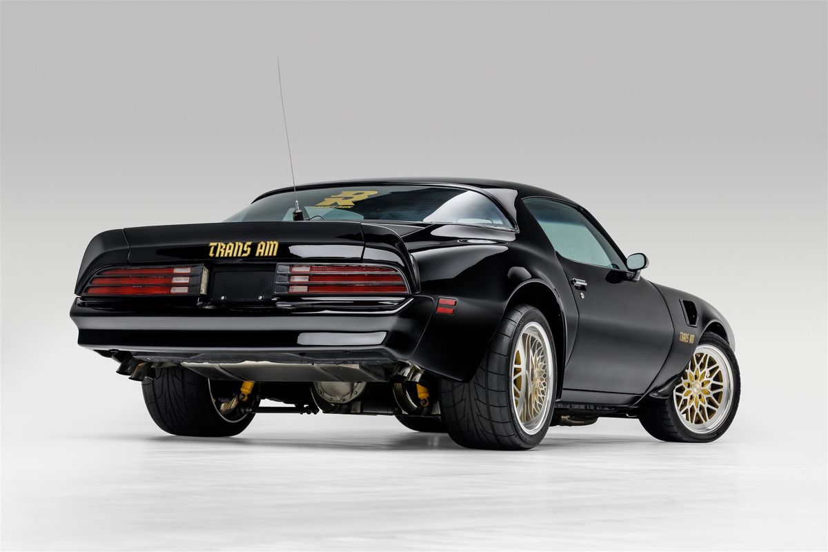 Here's Where The 1977 Pontiac Trans Am From 'Smokey And The Bandit' Is ...