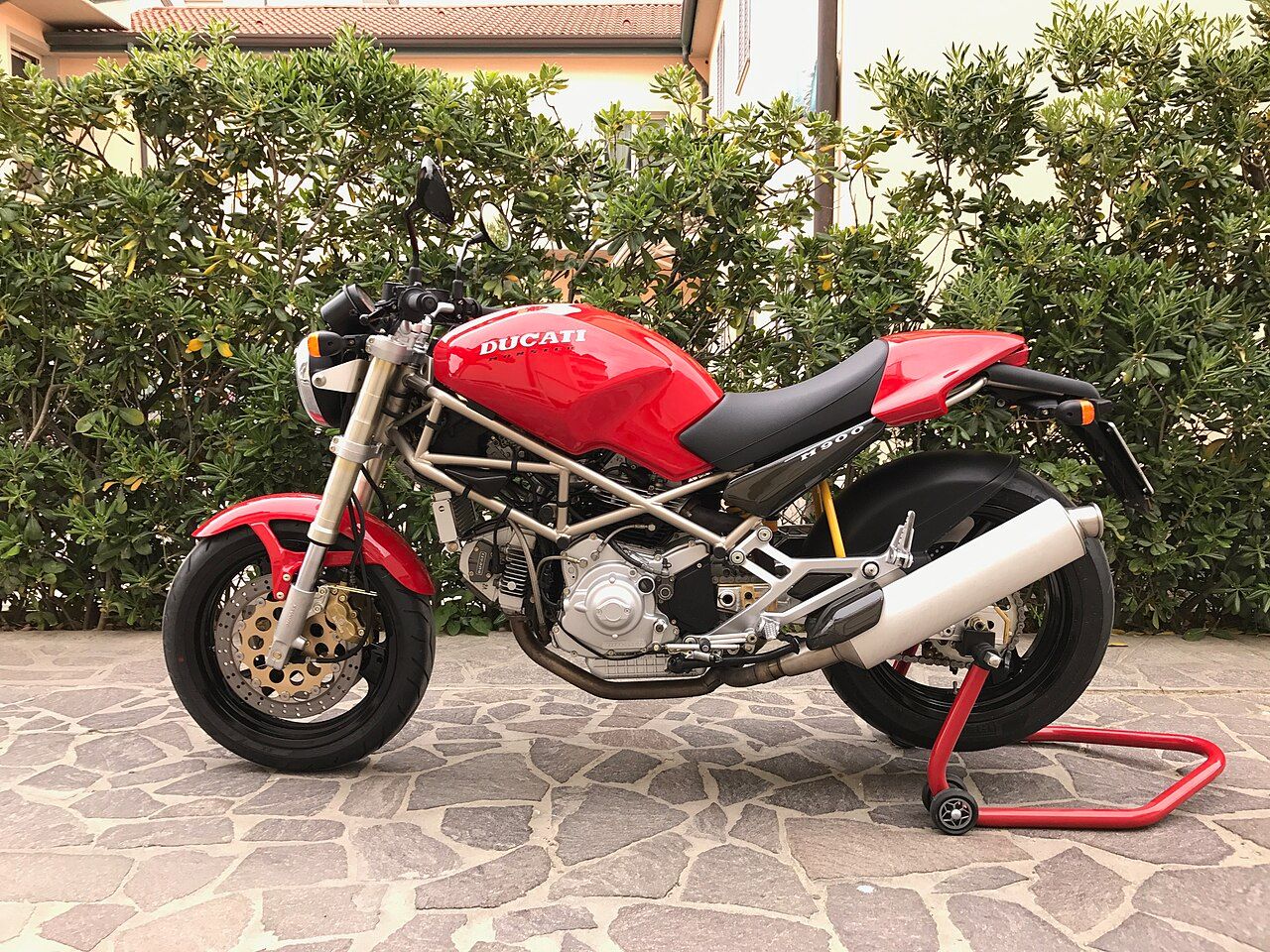 10 Iconic Motorcycles That Defined The 90s