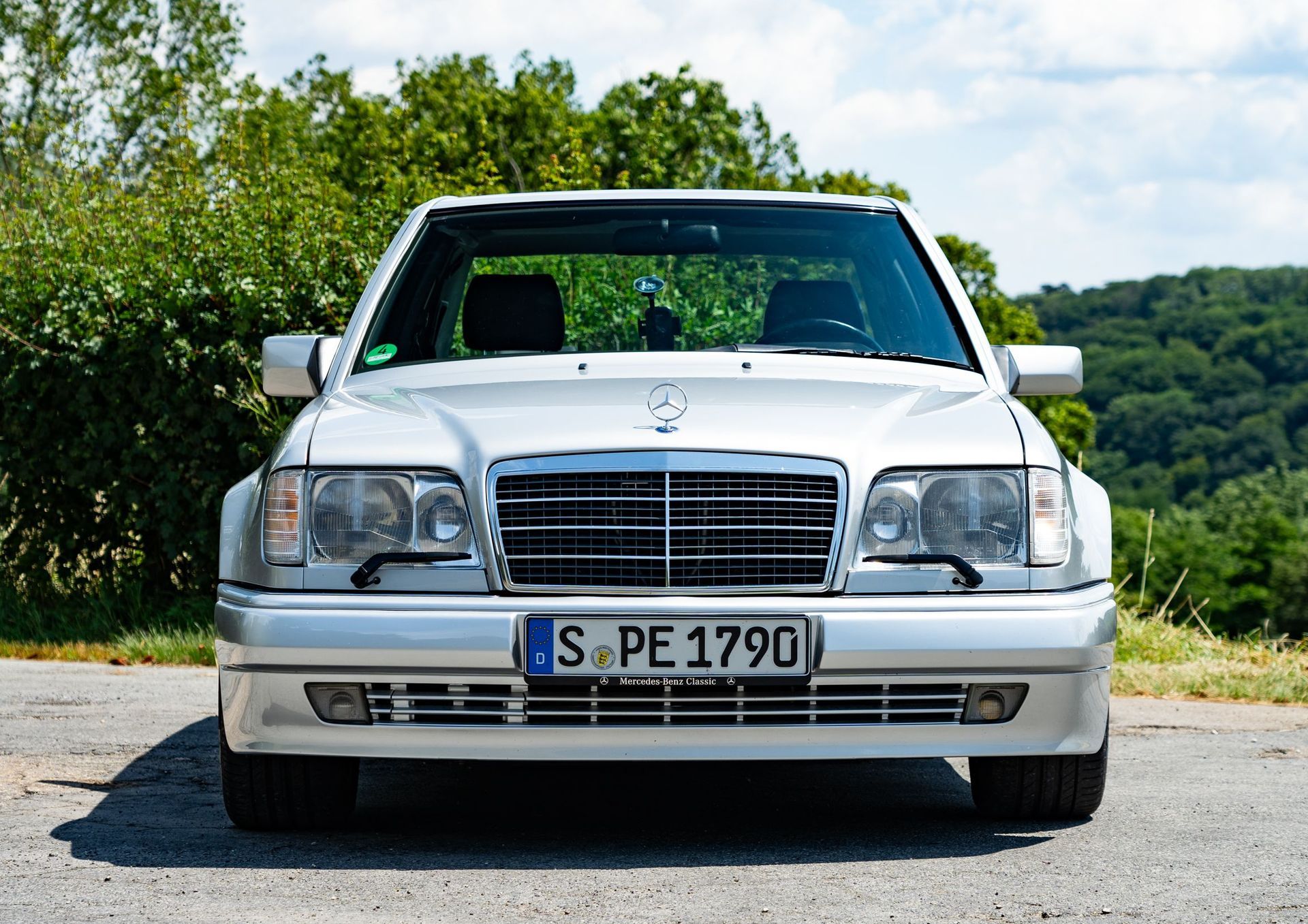Super Sedan: This '90s Mercedes-Benz Is Still An Epic Sleeper